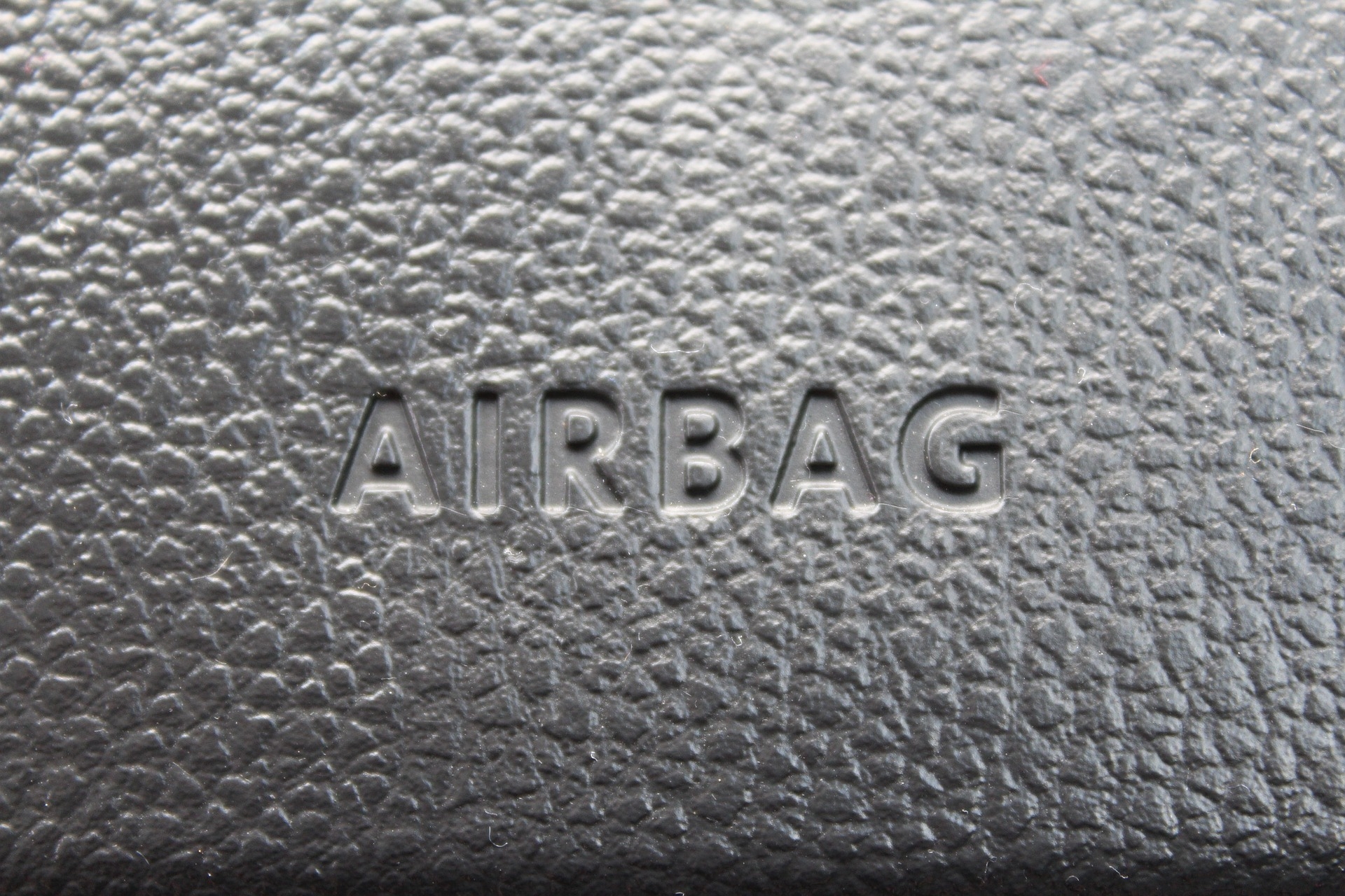 Quais os principais tipos de airbag e como funcionam? - Brisa Veículos